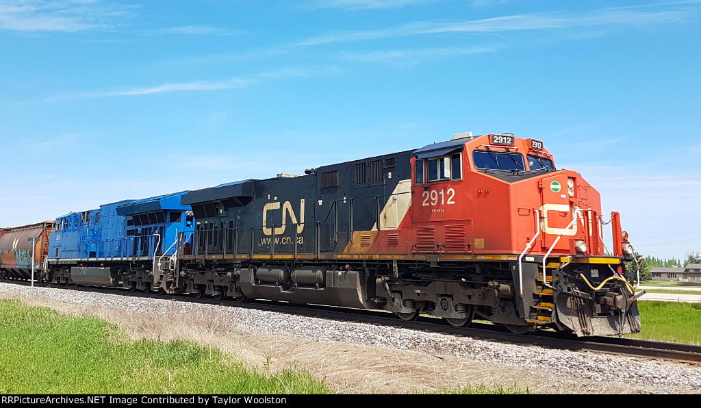 CN 2912